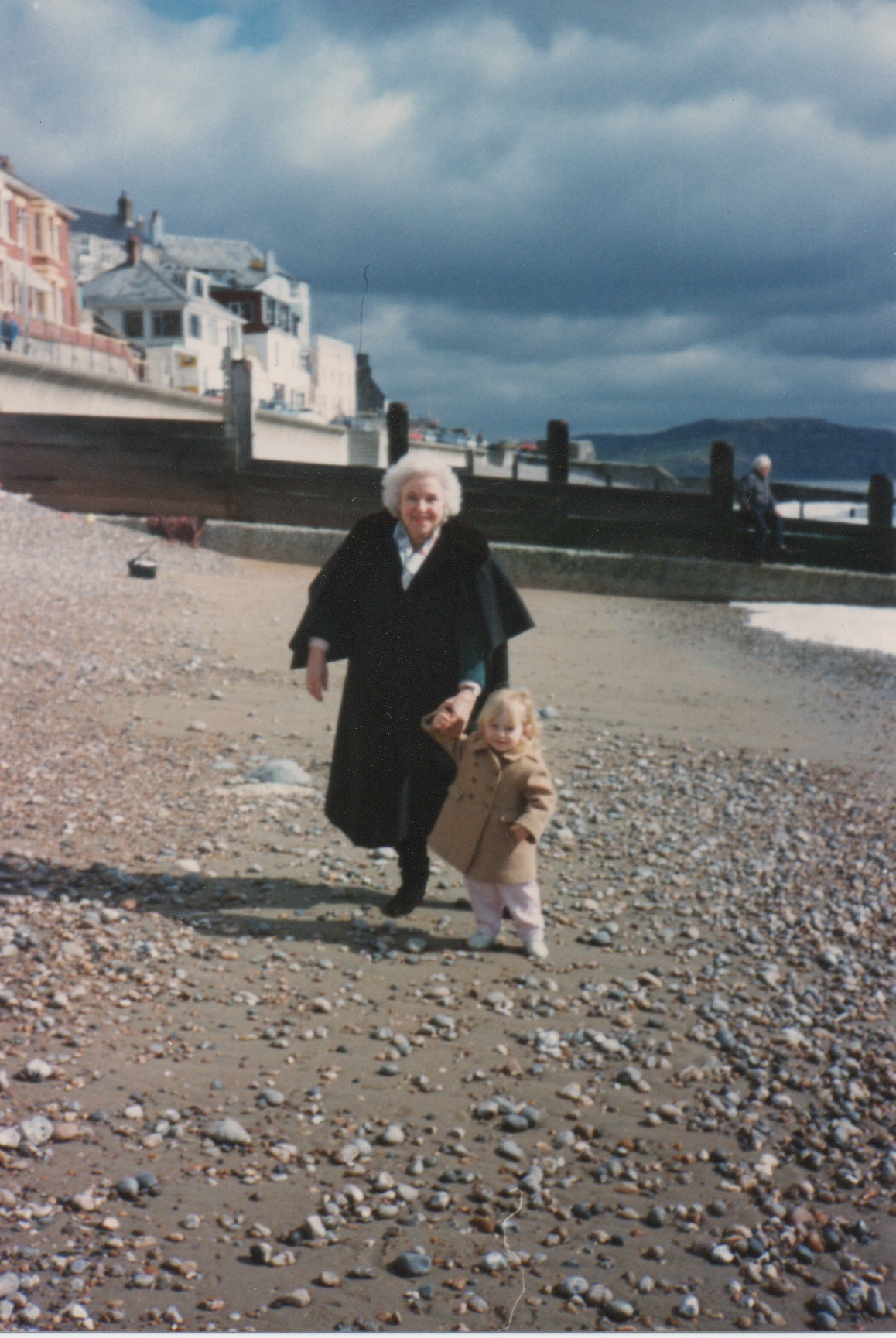 Mary J. Rafferty – The Vast and Inscrutable Imponderabilities of Life